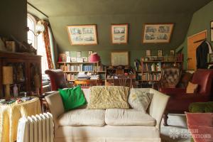 Stroud Manor | Fresh Locations