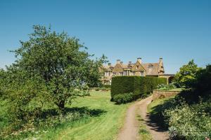 Stroud Manor | Fresh Locations